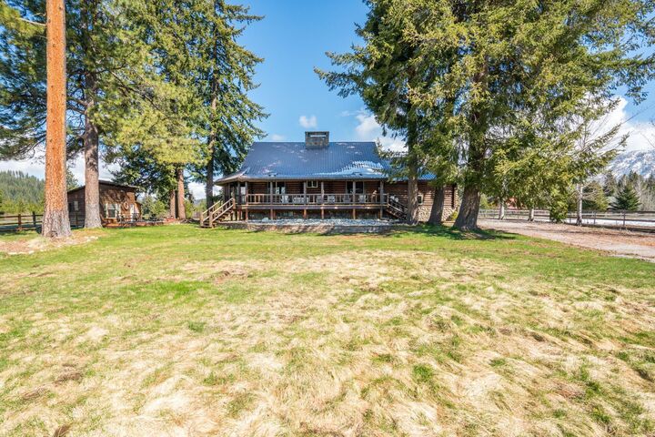 House for sale in Leavenworth: 12184 Allen Rd, Leavenworth, WA 98826