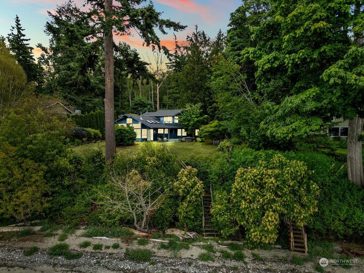 3 bed Bellingham home for sale: 3117 Sunset Way, Bellingham, WA 98226