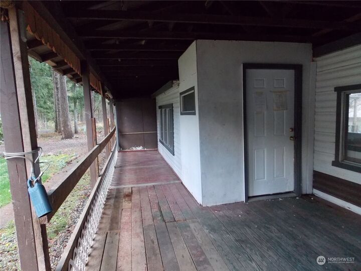 MLS#2140724: 16421 Village Drive SE, Rainier, WA 98576