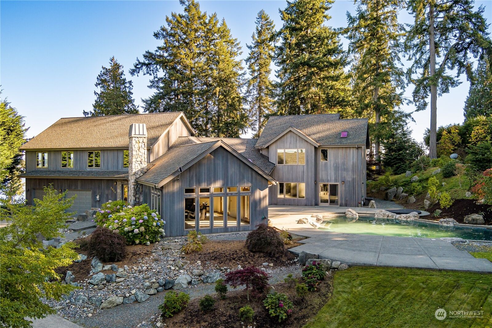 3 bed Clinton home for sale: 8054 Toma Lane, Clinton, WA 98236