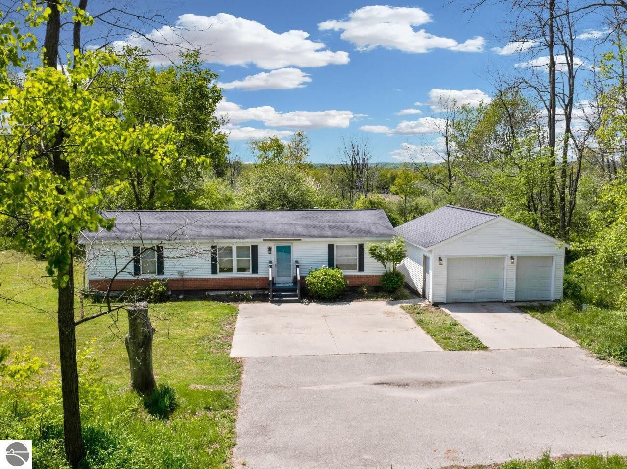 MLS#1922257: 7241 Love Road, Benzonia, MI 49616