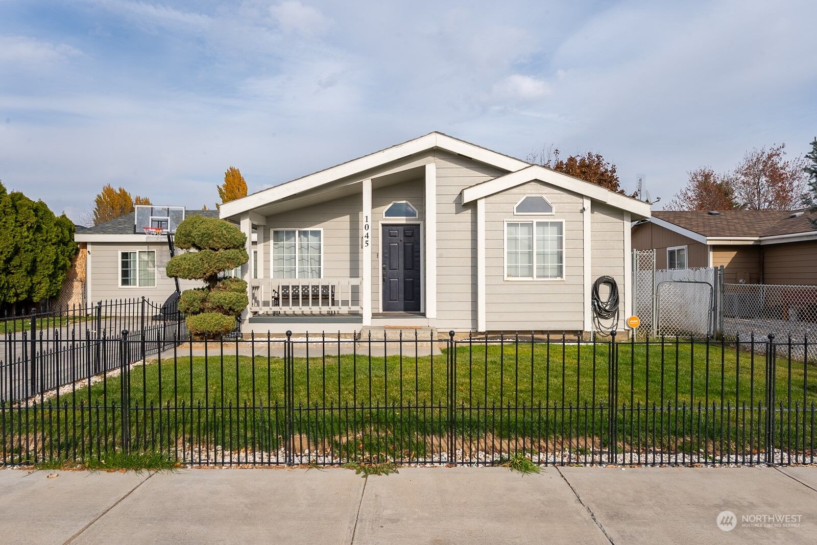 3 bed Quincy home for sale: 1045 SW Birch St SW, Quincy, WA 98848