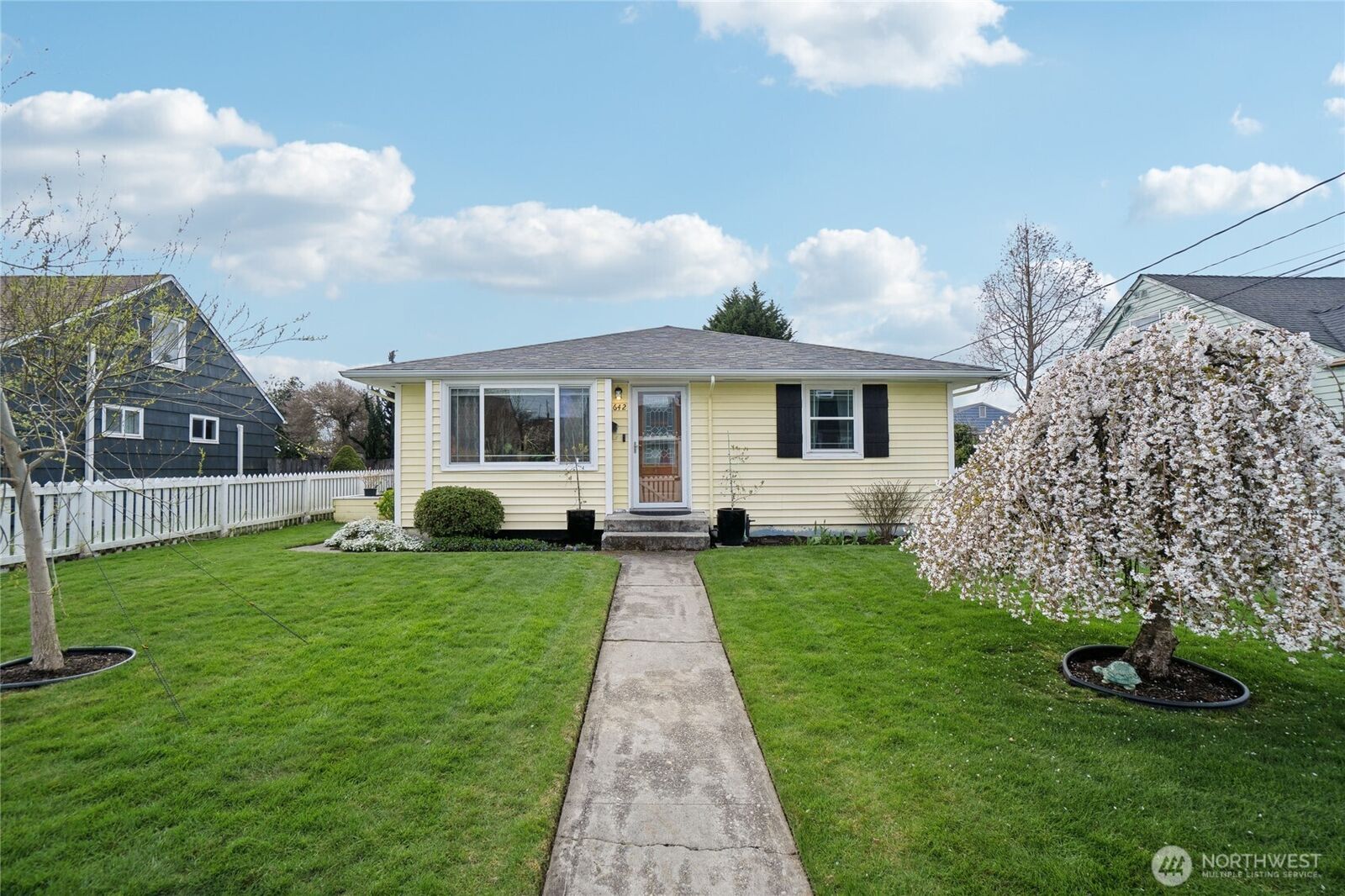 3 bed Tacoma home for sale: 642 N Rochester Street, Tacoma, WA 98406